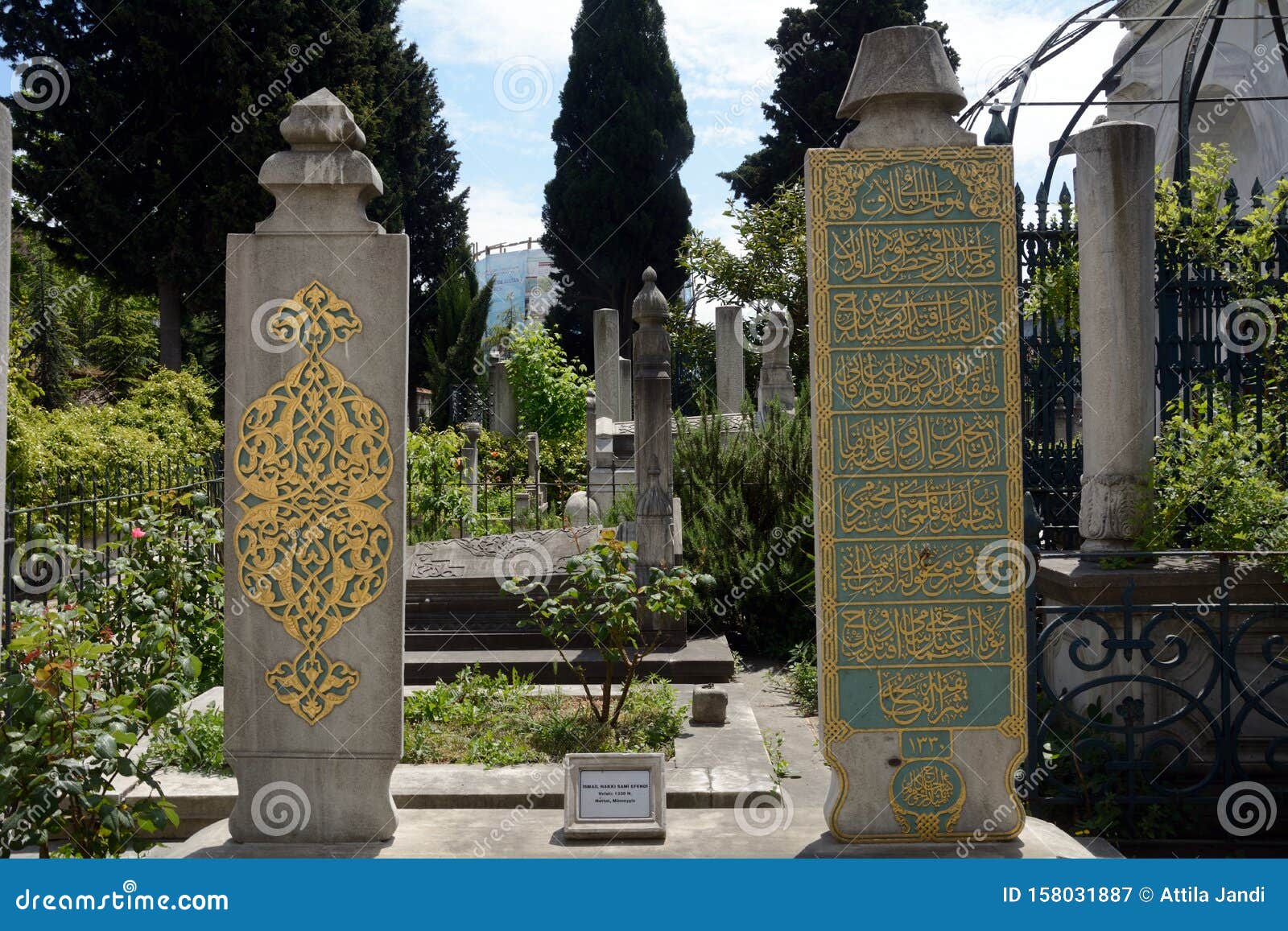 Ottoman Cemetery, Istanbul, Turkey Editorial Photography - Image of ...