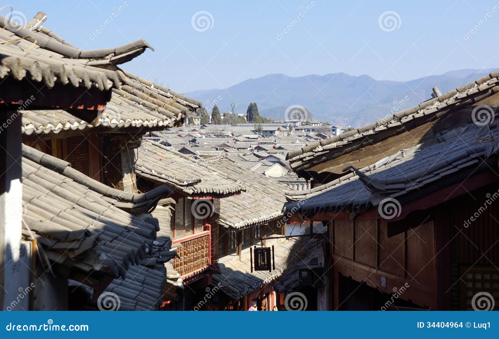 Oud Dak in De Oude Stad Van Lijiang, Yunnan China Stock Foto - Image of ...