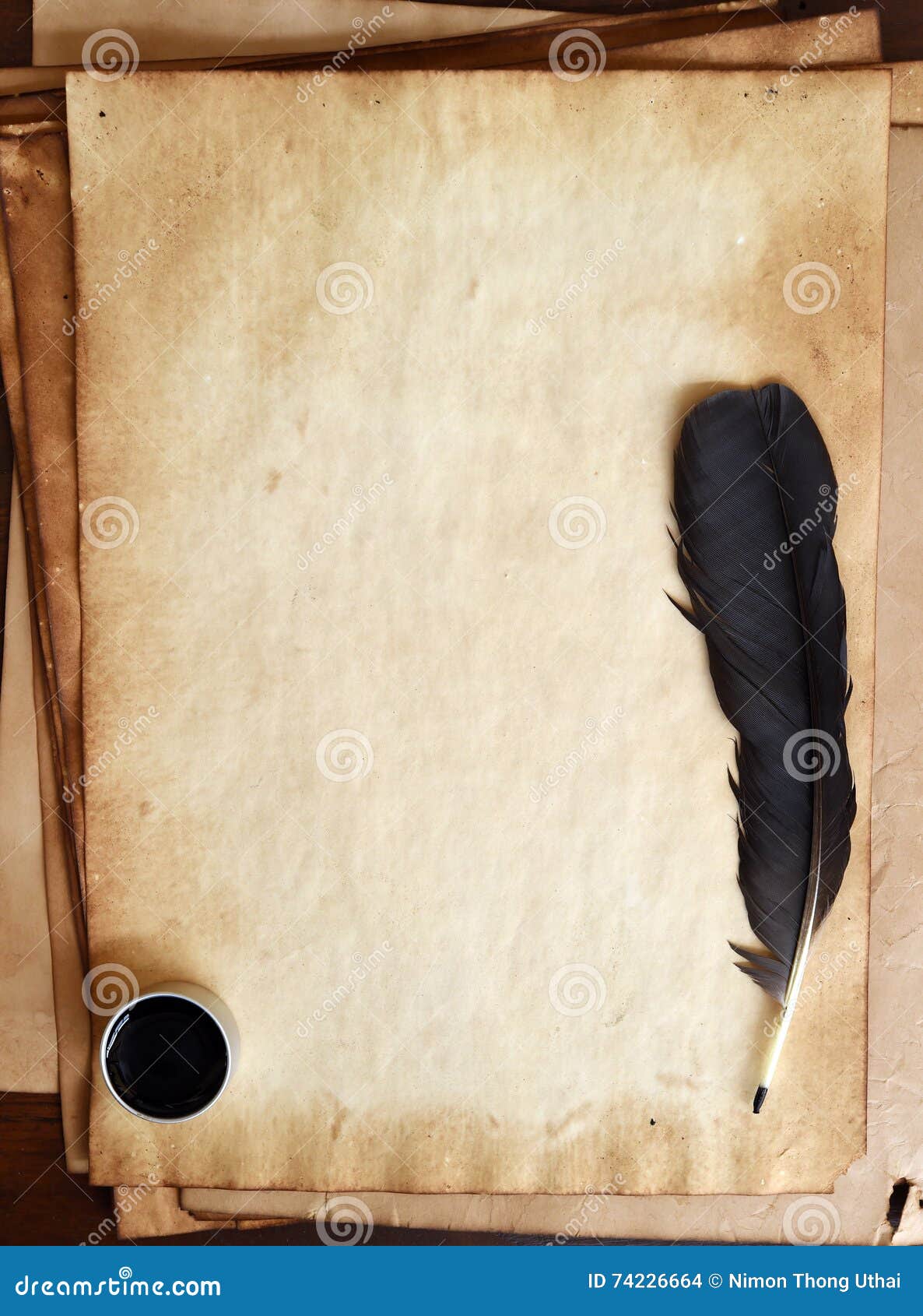 Oud Document Met Veer En Inkt Stock Foto - Image of retro, antiquiteit ...