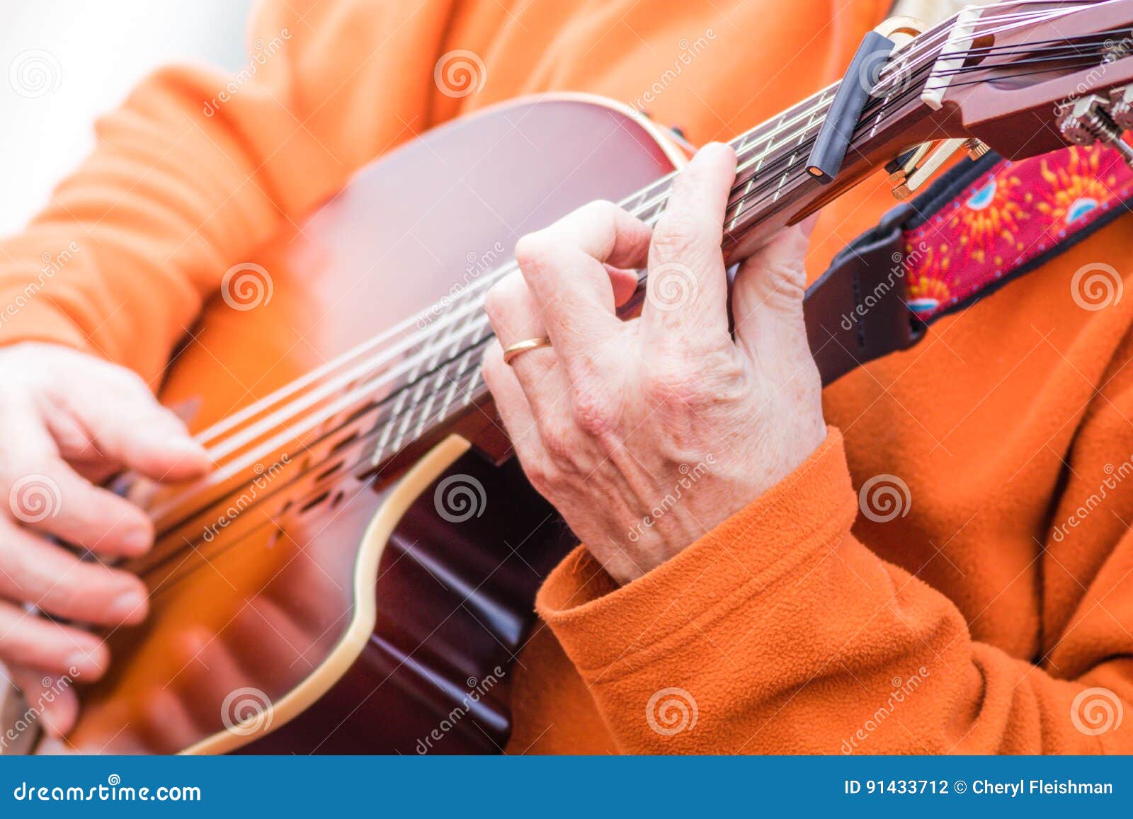 Oud Elettrico Della Chitarra Del Liuto Fotografia Stock - Immagine di ...