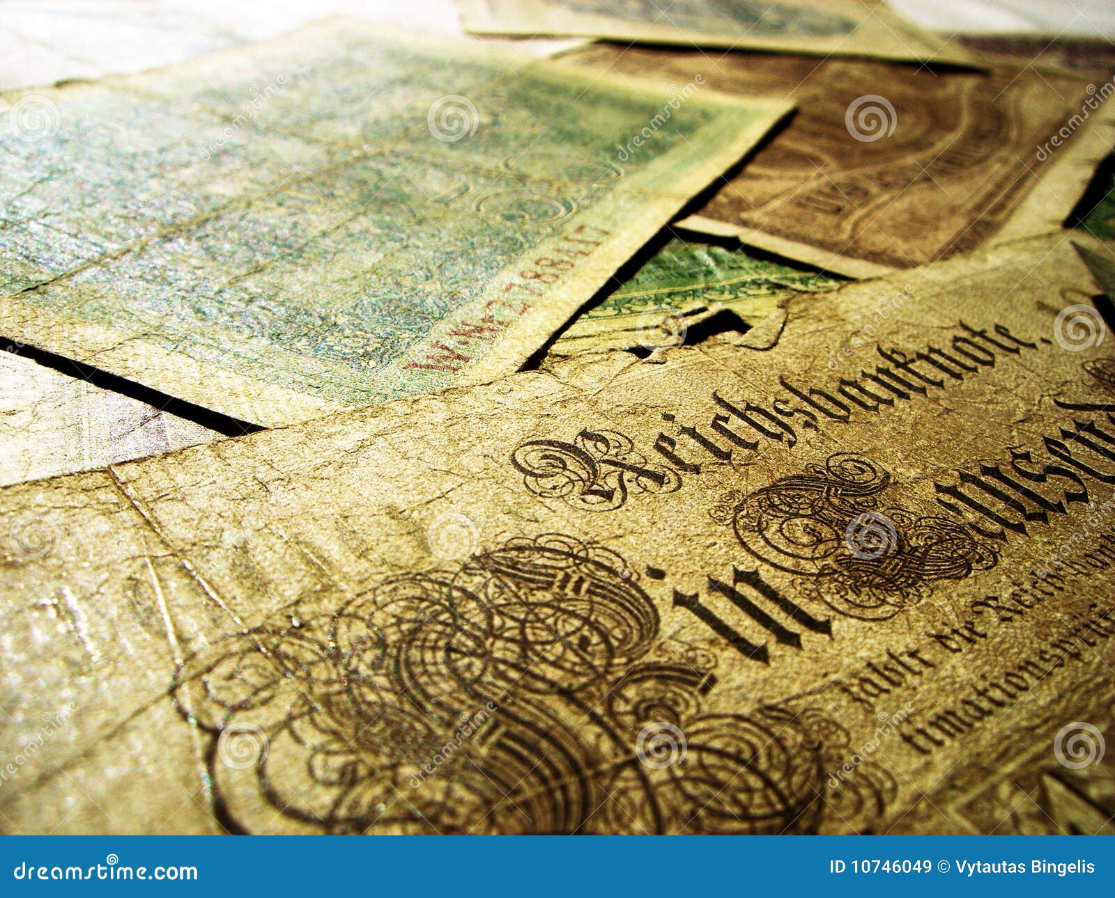 Oud geld stock afbeelding. Image of document, geld, bankbiljetten ...