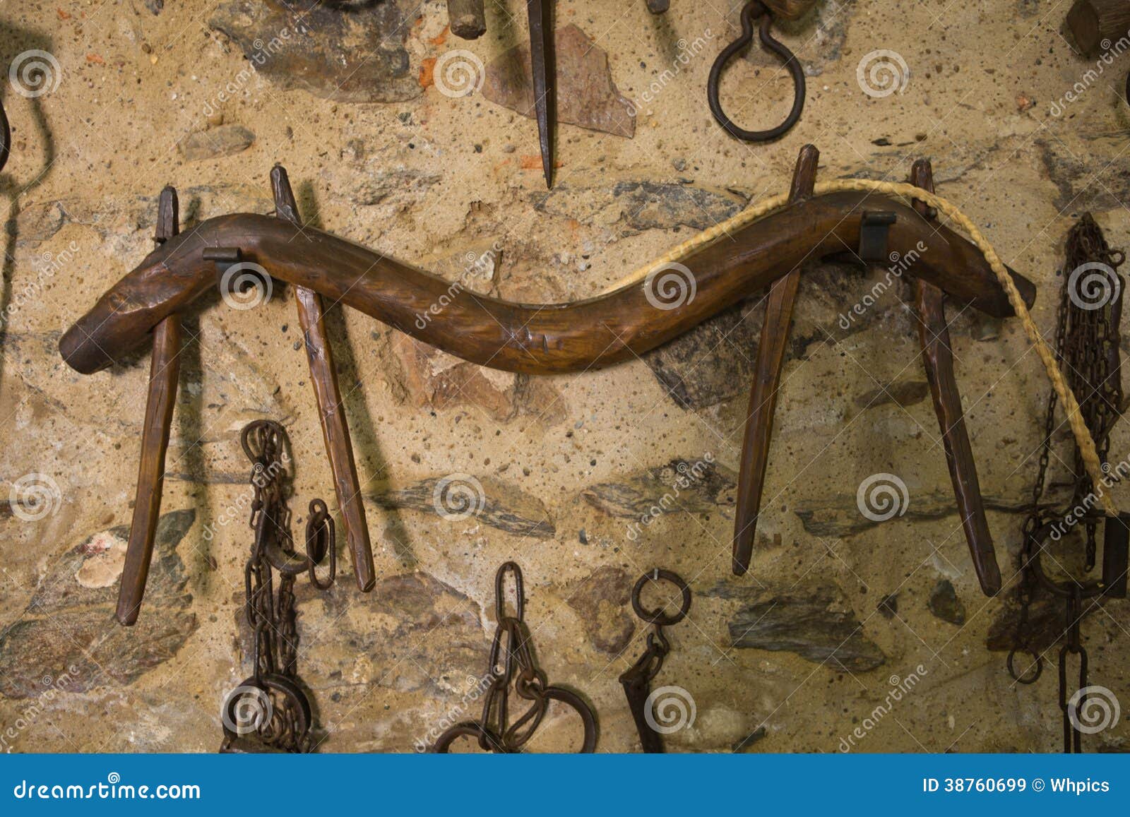 Oud houten juk stock afbeelding. Image of binnenlands - 38760699