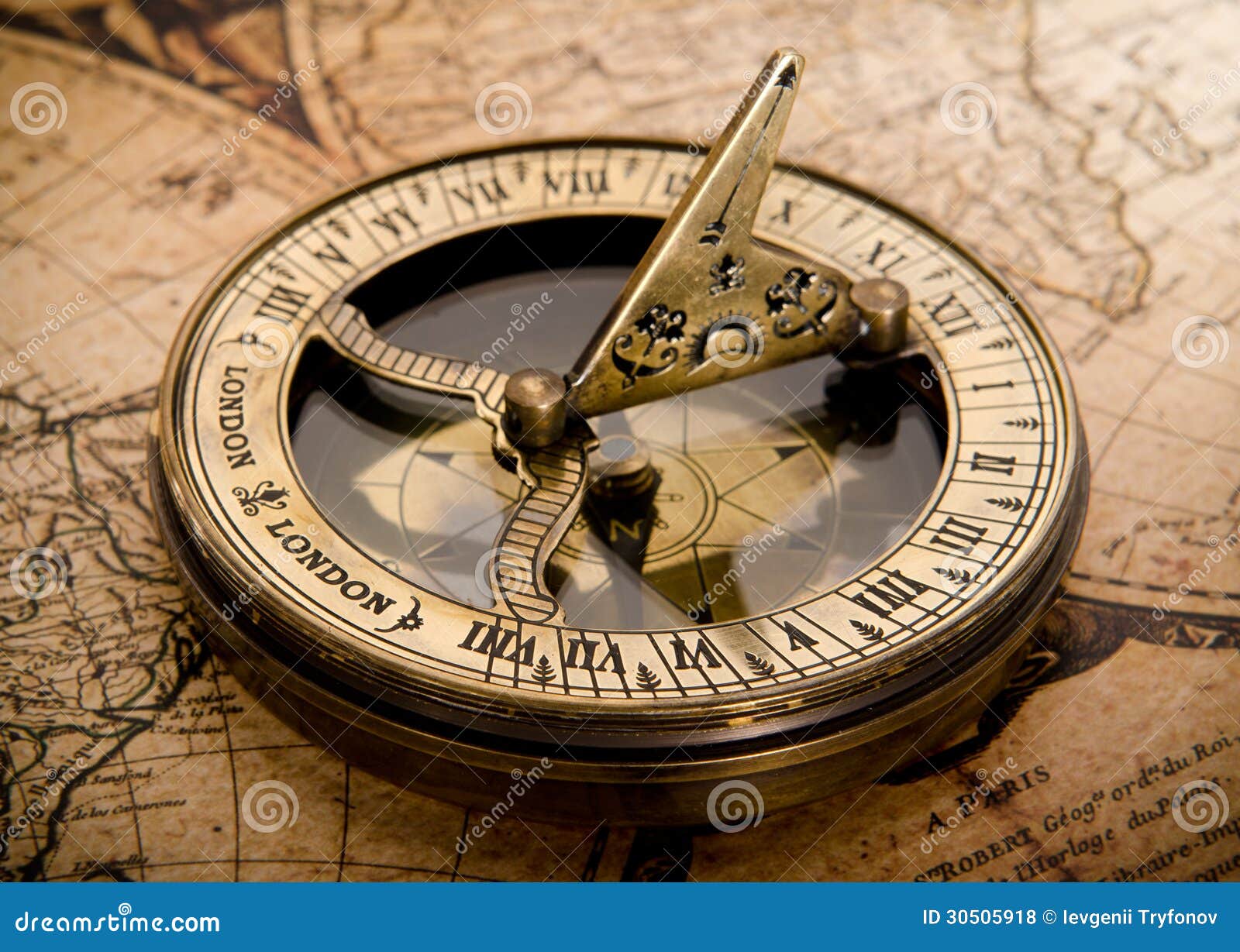 Oud Kompas Royalty-vrije Stock Foto's - Afbeelding: 30505918