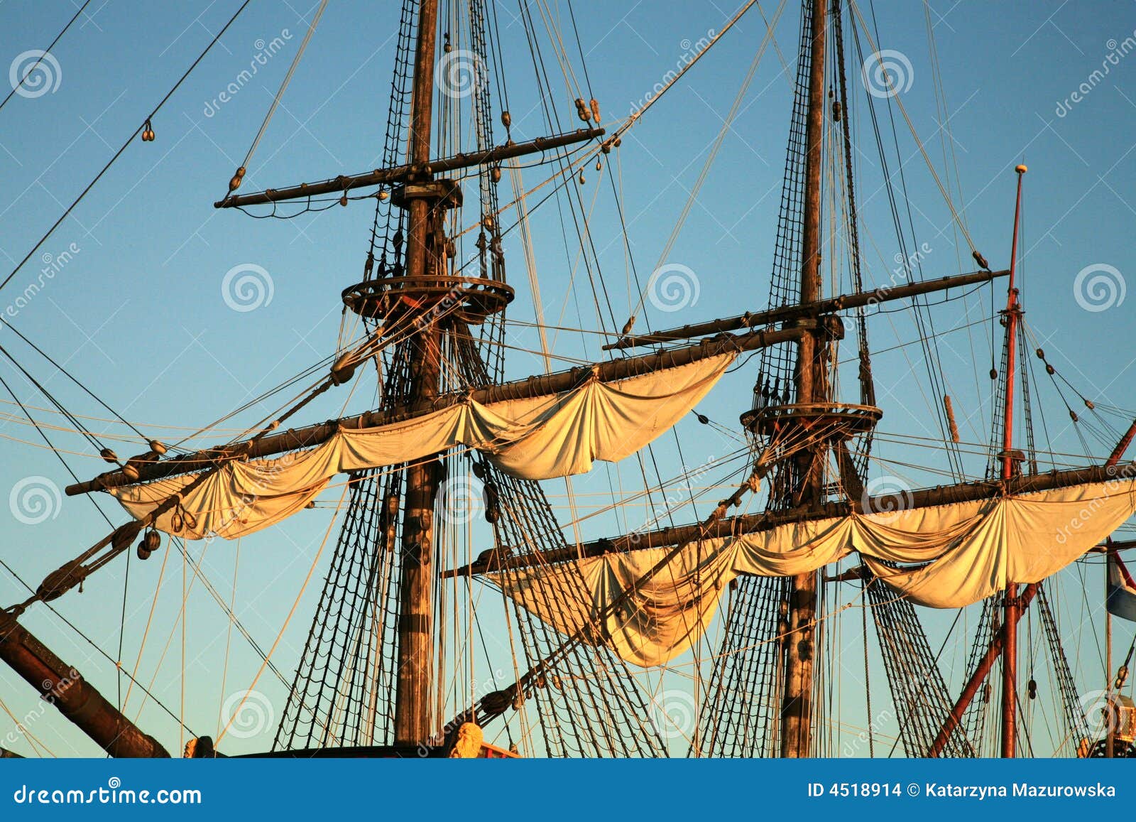 Oud schip - Batavia stock foto. Image of john, architectuur - 4518914