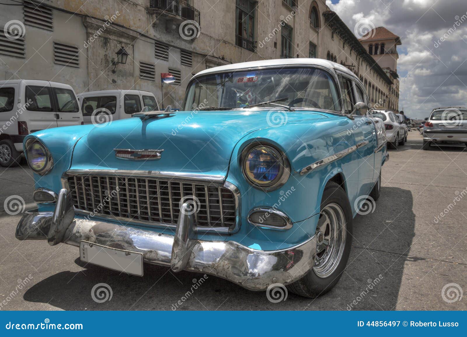 Oude Amerikaanse Auto in Oud Havana, Cuba Redactionele Fotografie ...