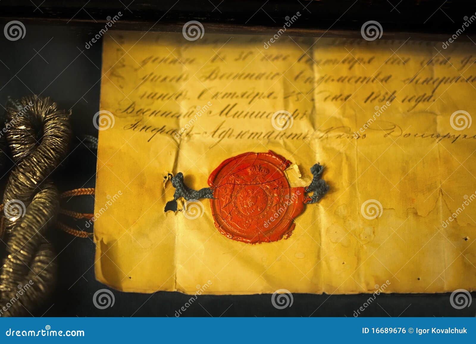 Oude brief met zegel stock foto. Image of groet, brieven - 16689676