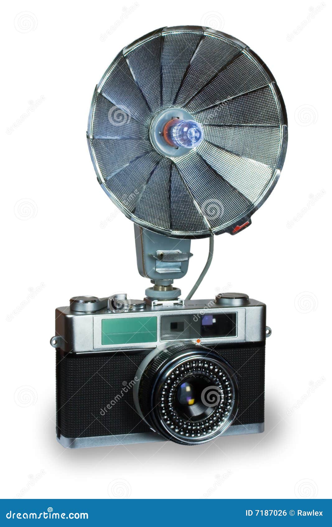 Oude camera met flits stock foto. Image of flitslamp, flits - 7187026