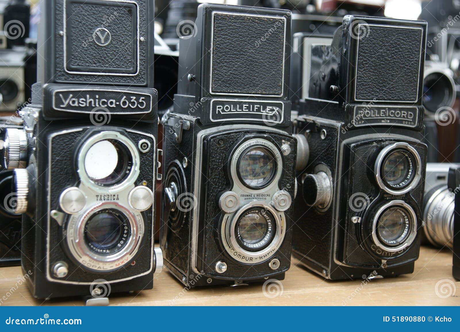 Oude camera's redactionele afbeelding. Image of reflex - 51890880