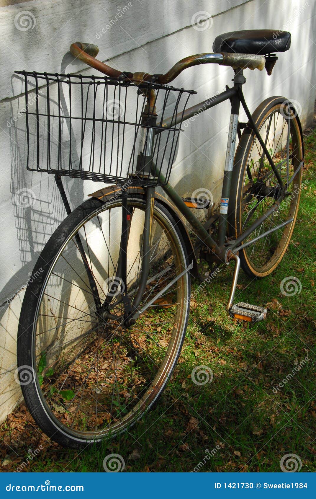 Oude Fiets 1 stock foto. Image of retro, sporten, fiets - 1421730