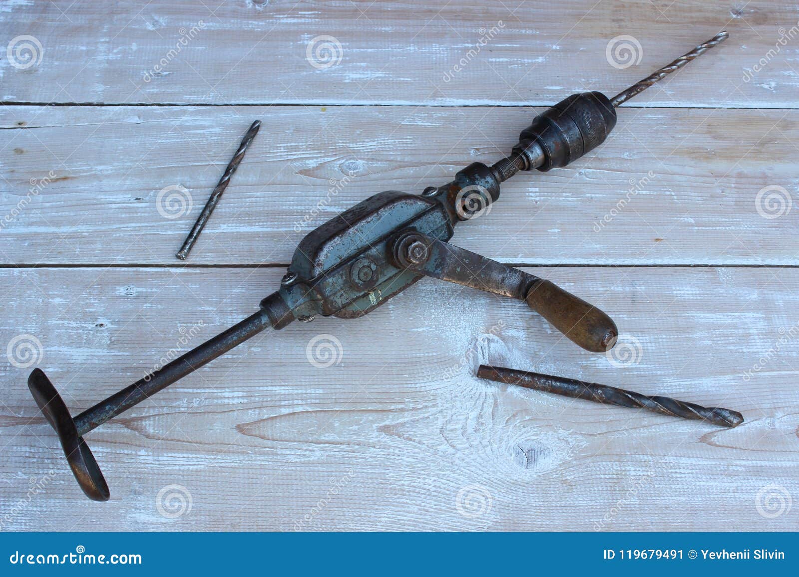 Oude handboor stock afbeelding. Image of hand, hulpmiddel - 119679491