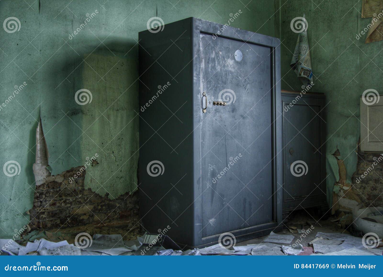 Oude kluis stock afbeelding. Image of schilderij, kerk - 84417669