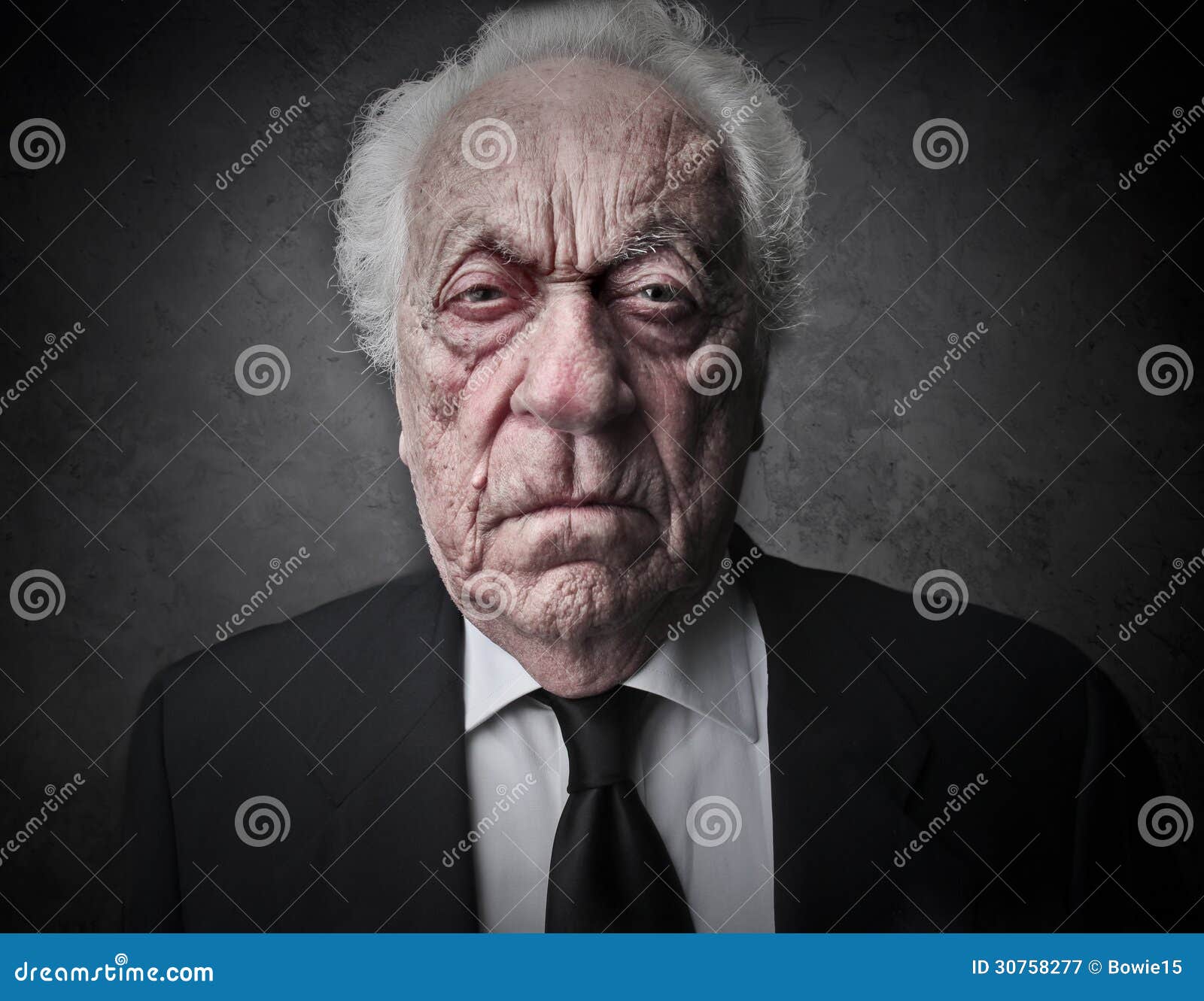 Oude mens stock afbeelding. Image of onaangenaam, begrip - 30758277