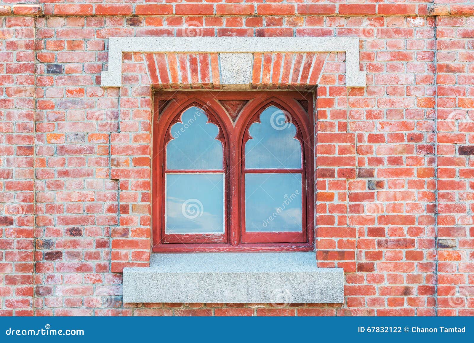 Oude Rode Bakstenen Muur Met Venster Stock Foto - Image of glas ...