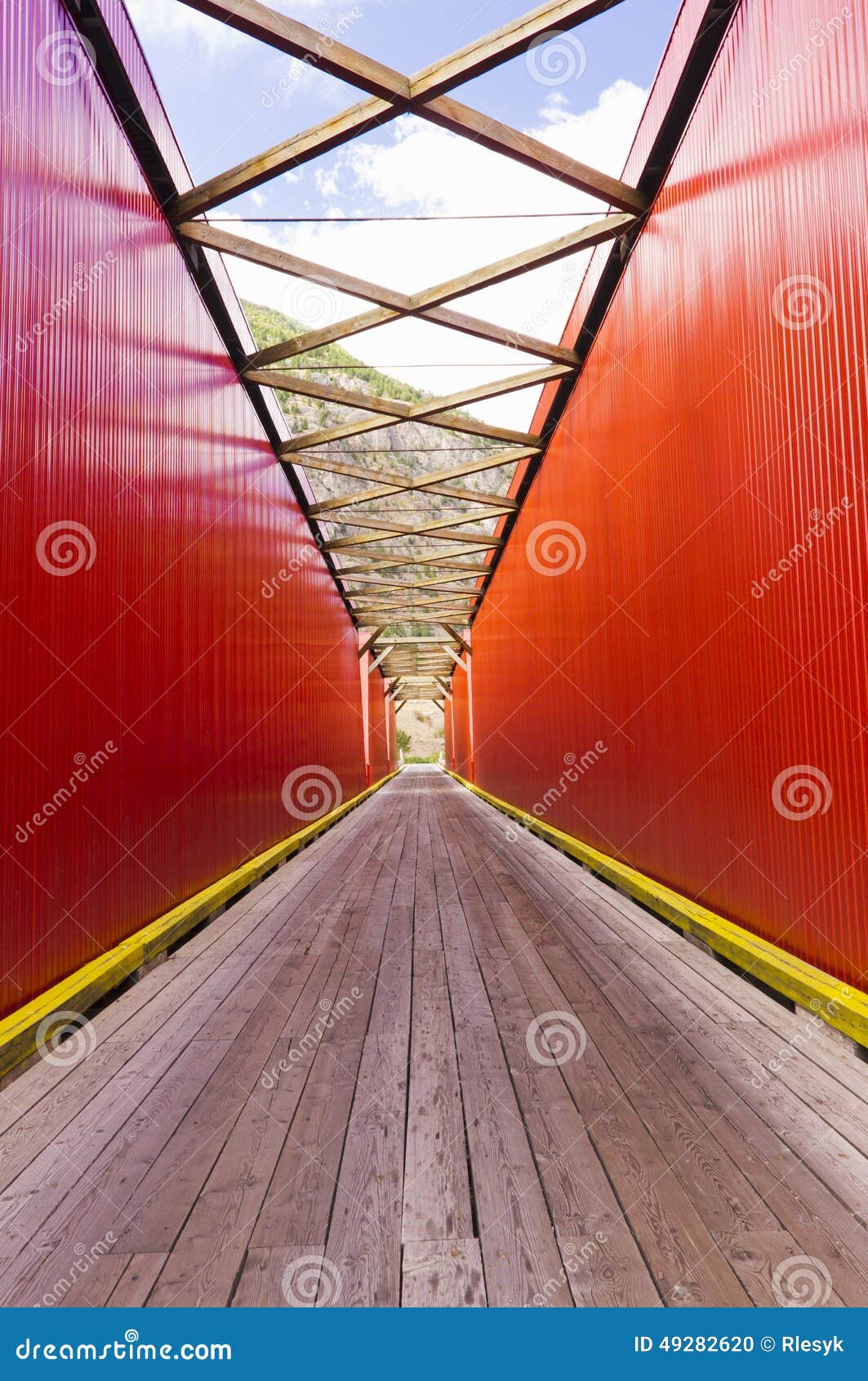 Oude Rode Brug En Het Decking Stock Foto - Image of toerisme ...