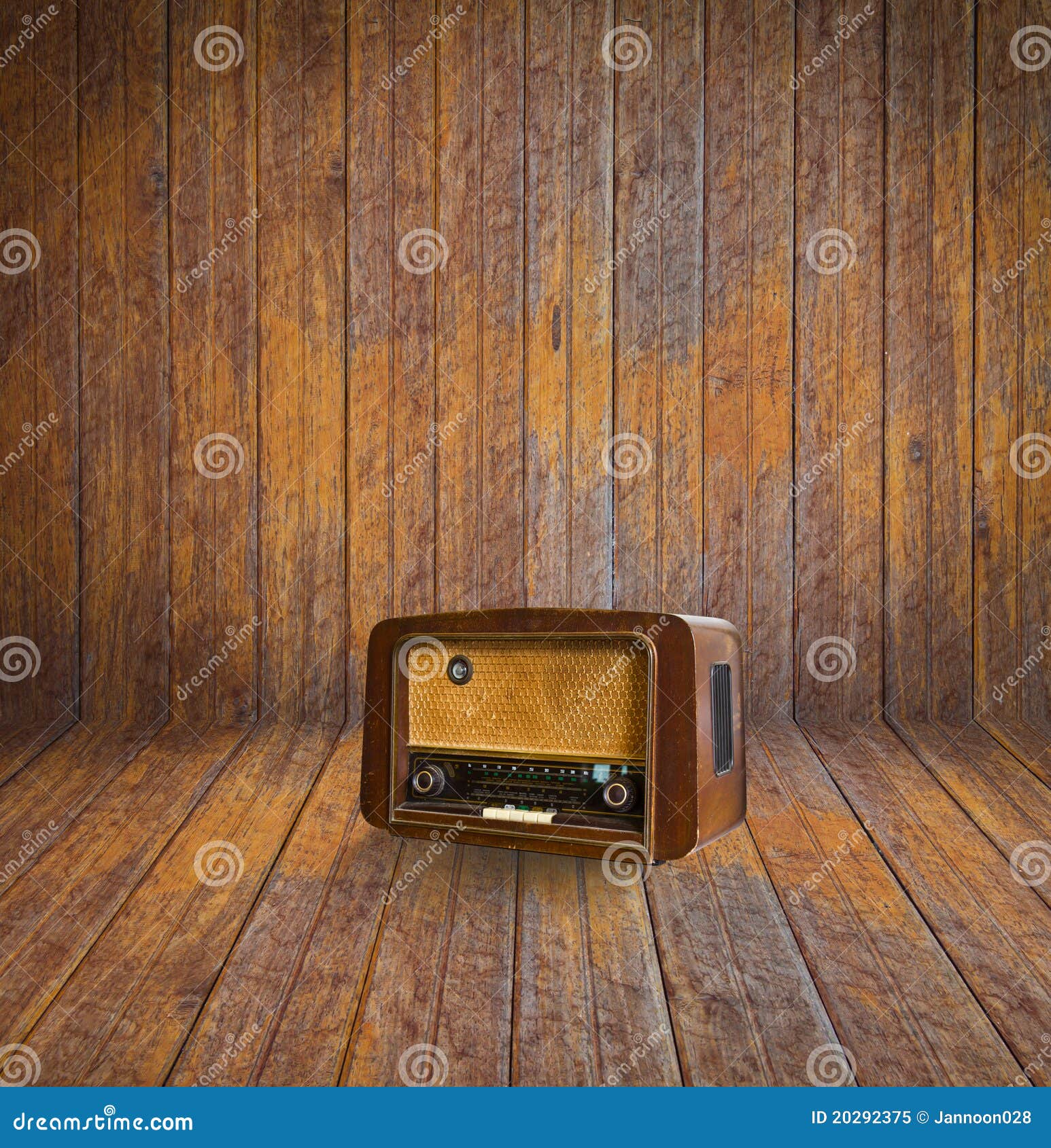 Oude Ruimte En Uitstekende Radio Stock Afbeelding - Image of spel ...