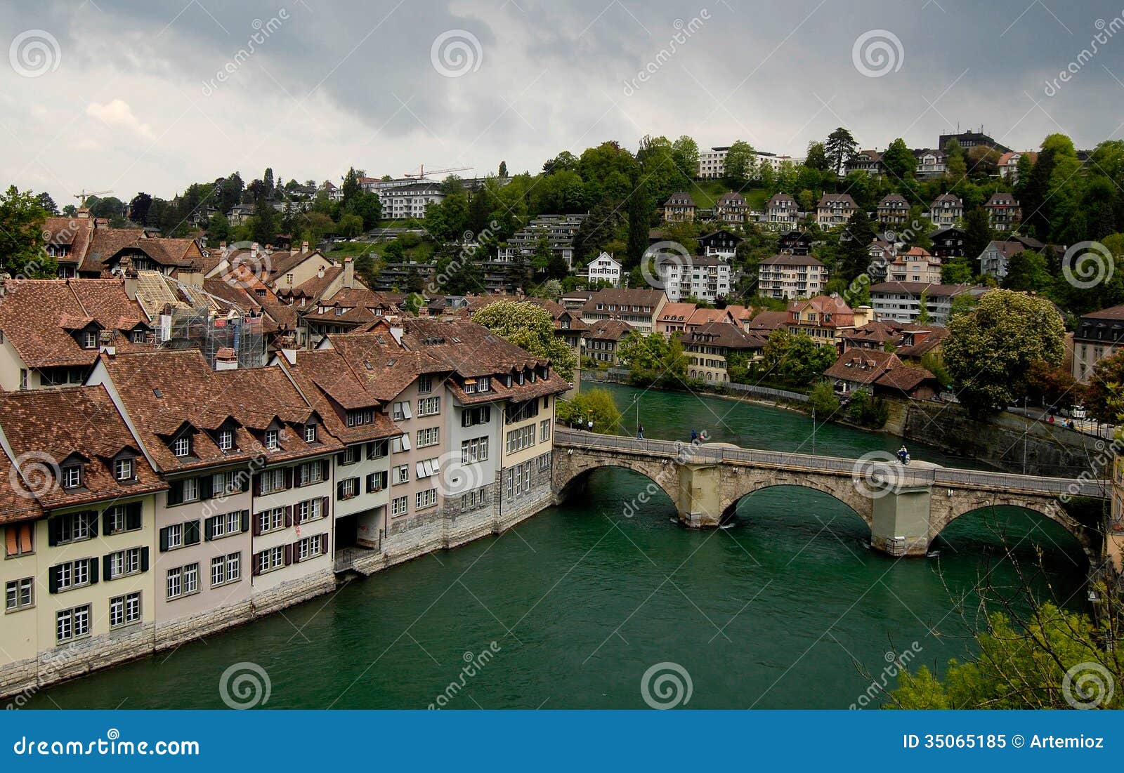 Oude Stad Van Het Sightseeing Van Bern Stock Afbeelding - Image of stad ...
