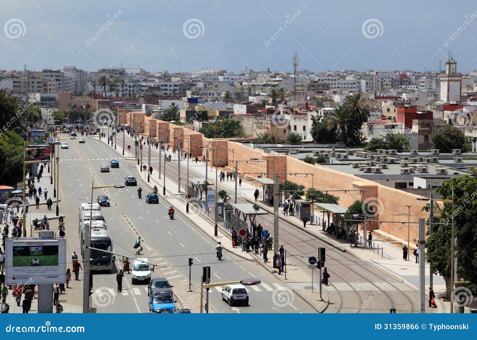 Oude Stad Van Rabat, Marokko Redactionele Foto - Image of auto, minaret ...