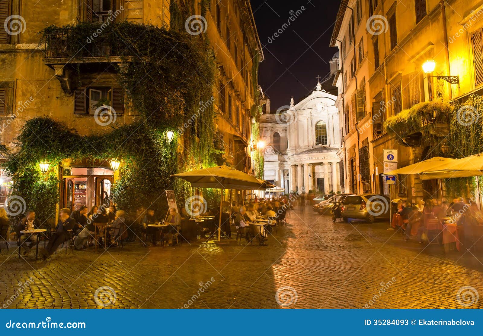 Oude straat in Rome stock afbeelding. Image of stad, rome - 35284093