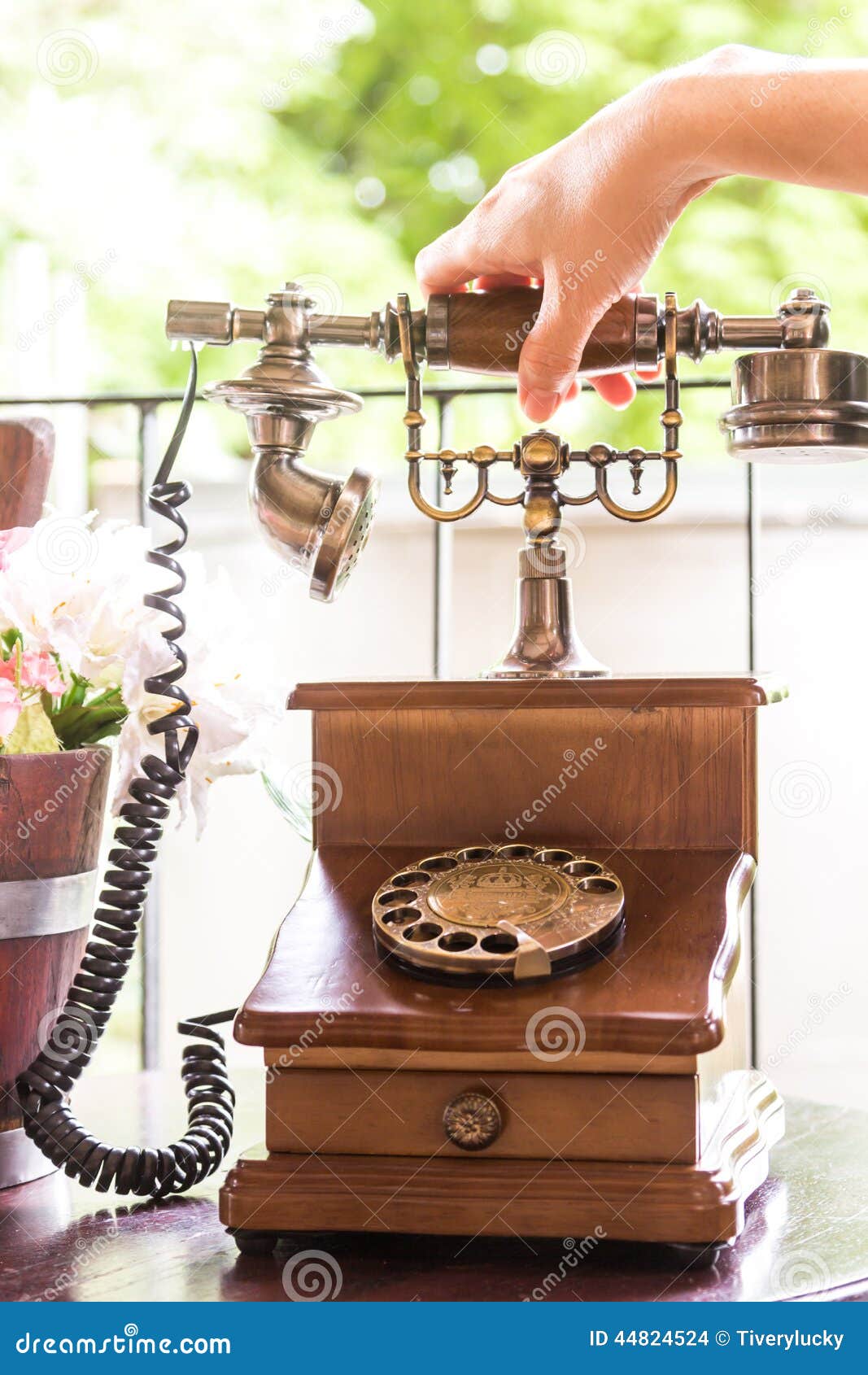 Oude Telefoons stock foto. Image of apparatuur, retro - 44824524