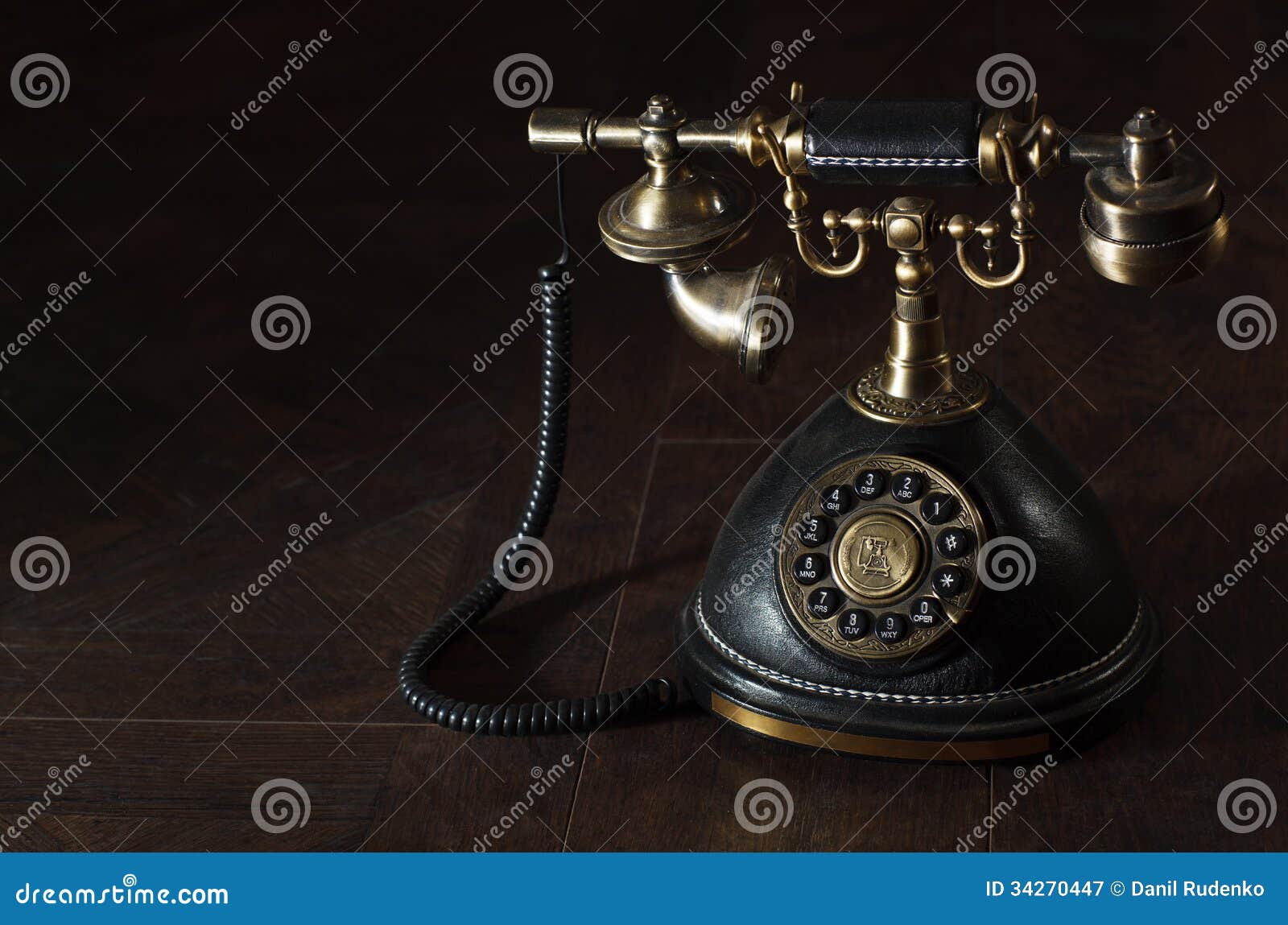 Oude Uitstekende Roterende Telefoon Stock Afbeelding - Image of ...