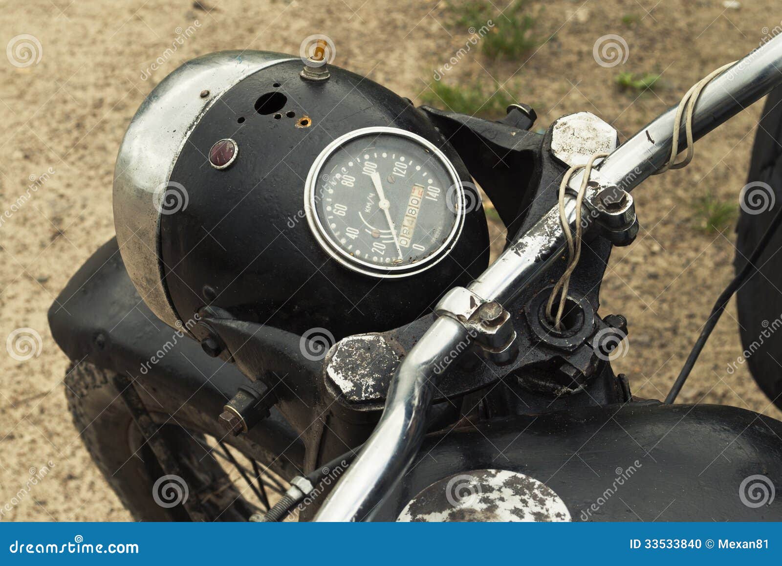 Oude zwarte motorfiets stock foto. Image of activiteit - 33533840