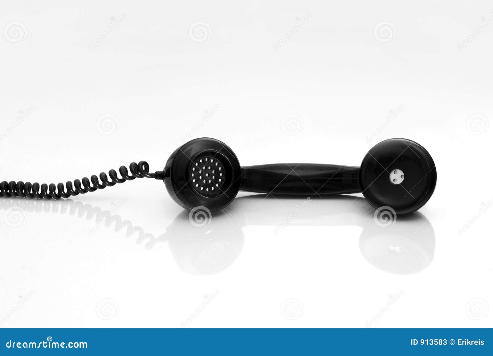 Ouderwetse telefoon stock afbeelding. Image of oortelefoon - 913583