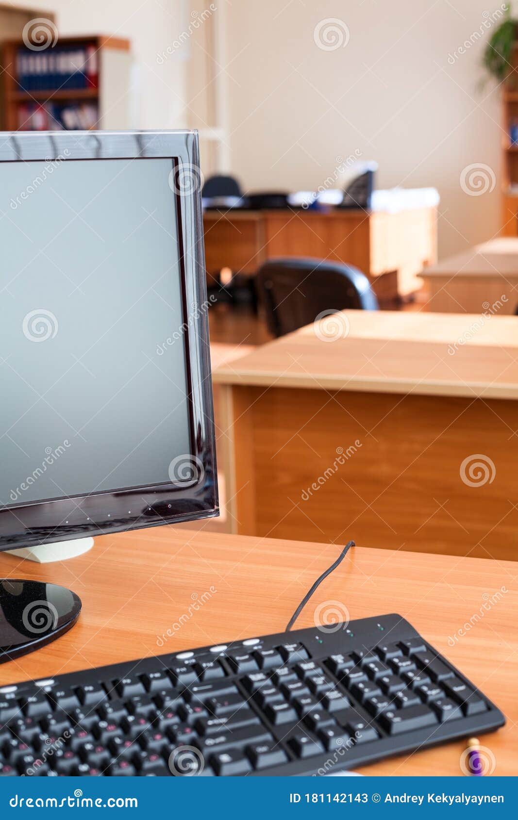 Out of Work Business Office with Turned Off Computers, Empty Workplaces ...