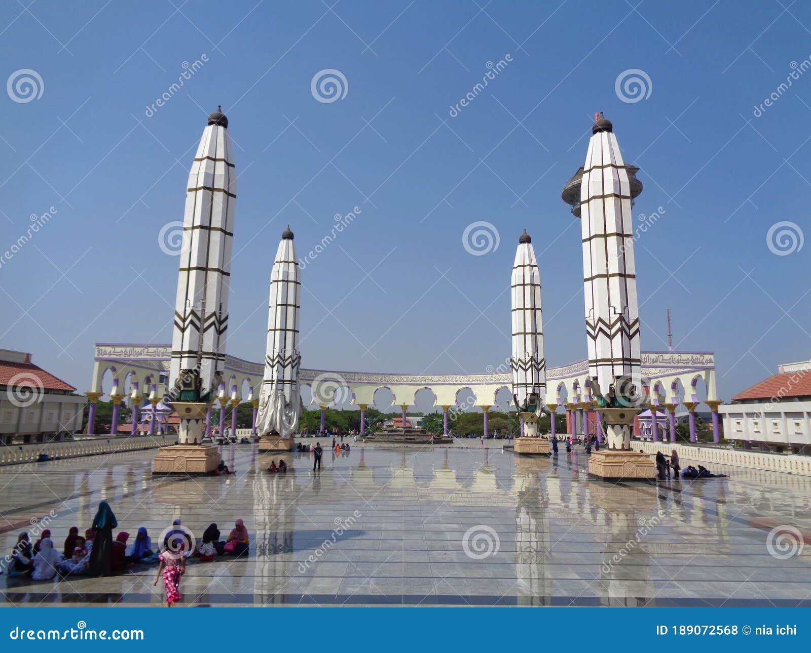 Outdoor Area of the Grand of Central Java Mosque Editorial Stock Photo ...