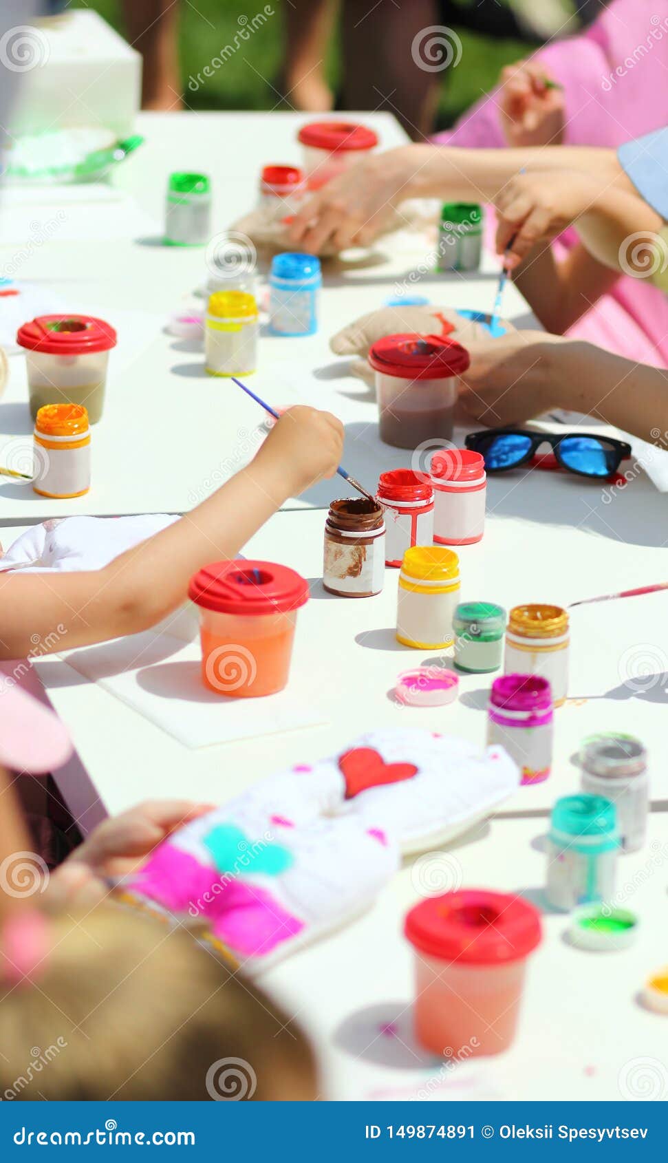 Arts and crafts workshop stock image. Image of hobby - 149874891