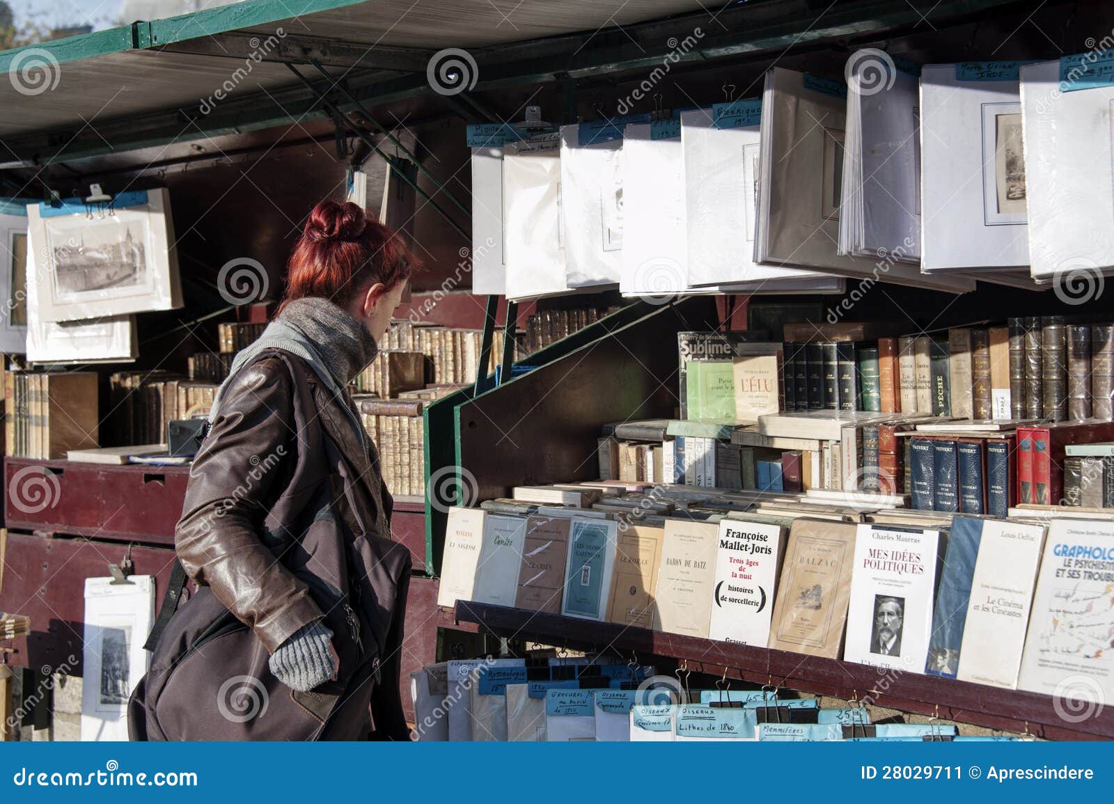 Outdoor bookseller box editorial photo. Image of choose - 28029711