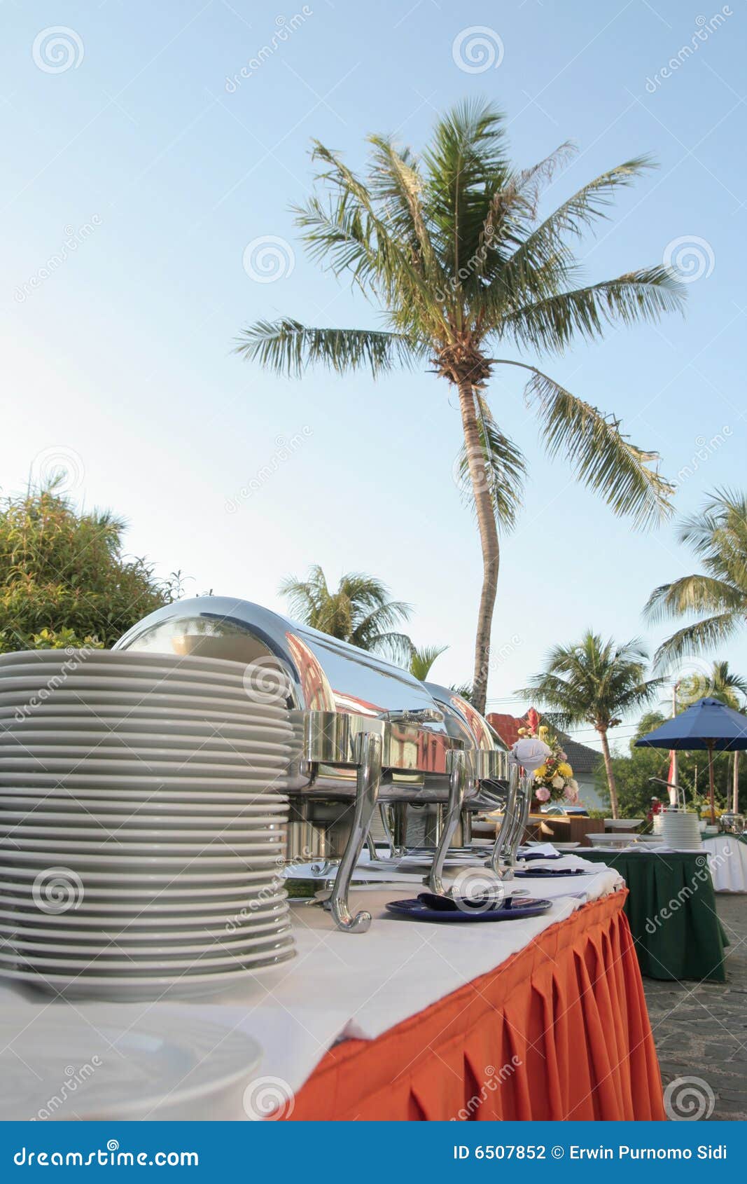 Outdoor buffet stock photo. Image of banquet, restaurant - 6507852