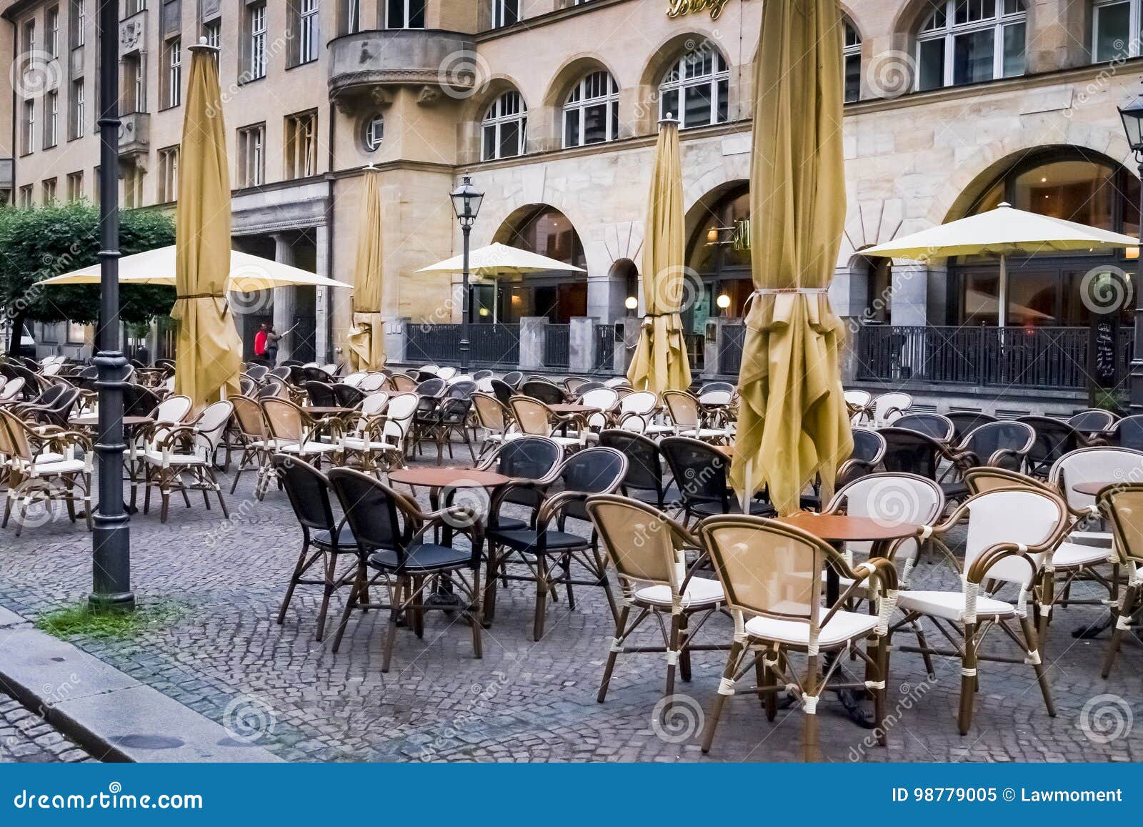 Outdoor Cafe in Leipzig Germany Editorial Image - Image of travel, damp ...