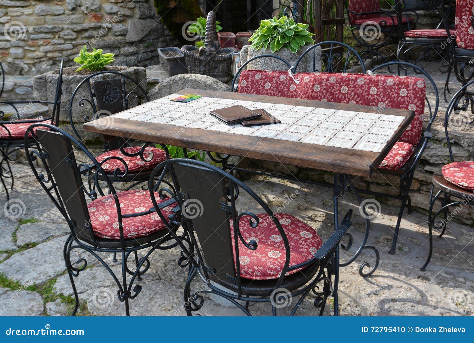 Outdoor Cafe or Restaurant Table and Chairs Stock Photo - Image of ...