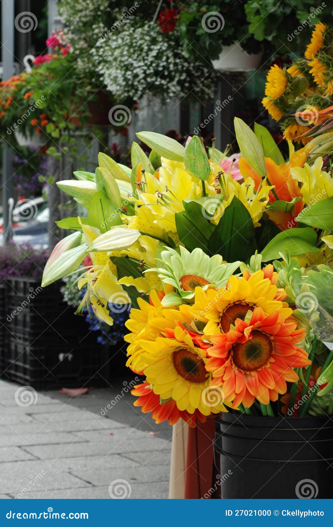 Outdoor flower stand stock photo. Image of market, city - 27021000