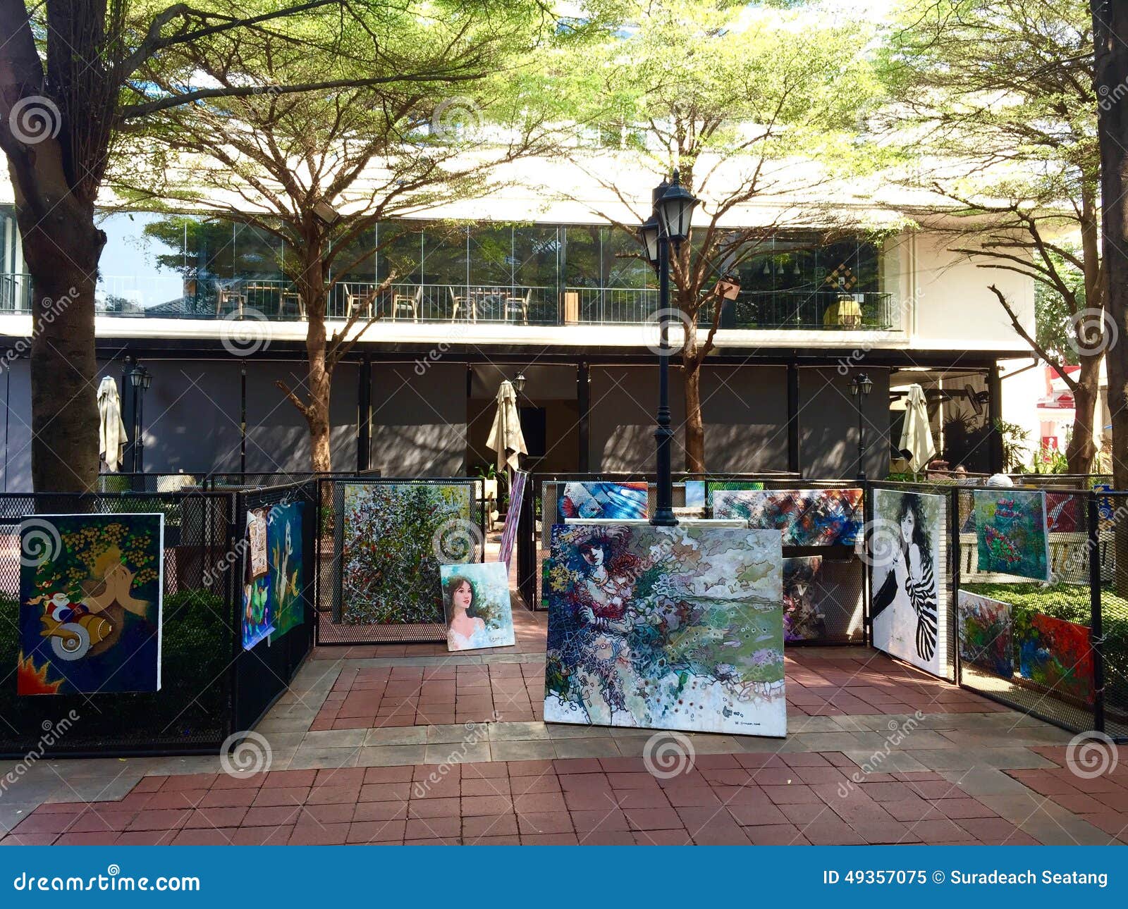 Outdoor Gallery editorial image. Image of museum, creations - 49357075