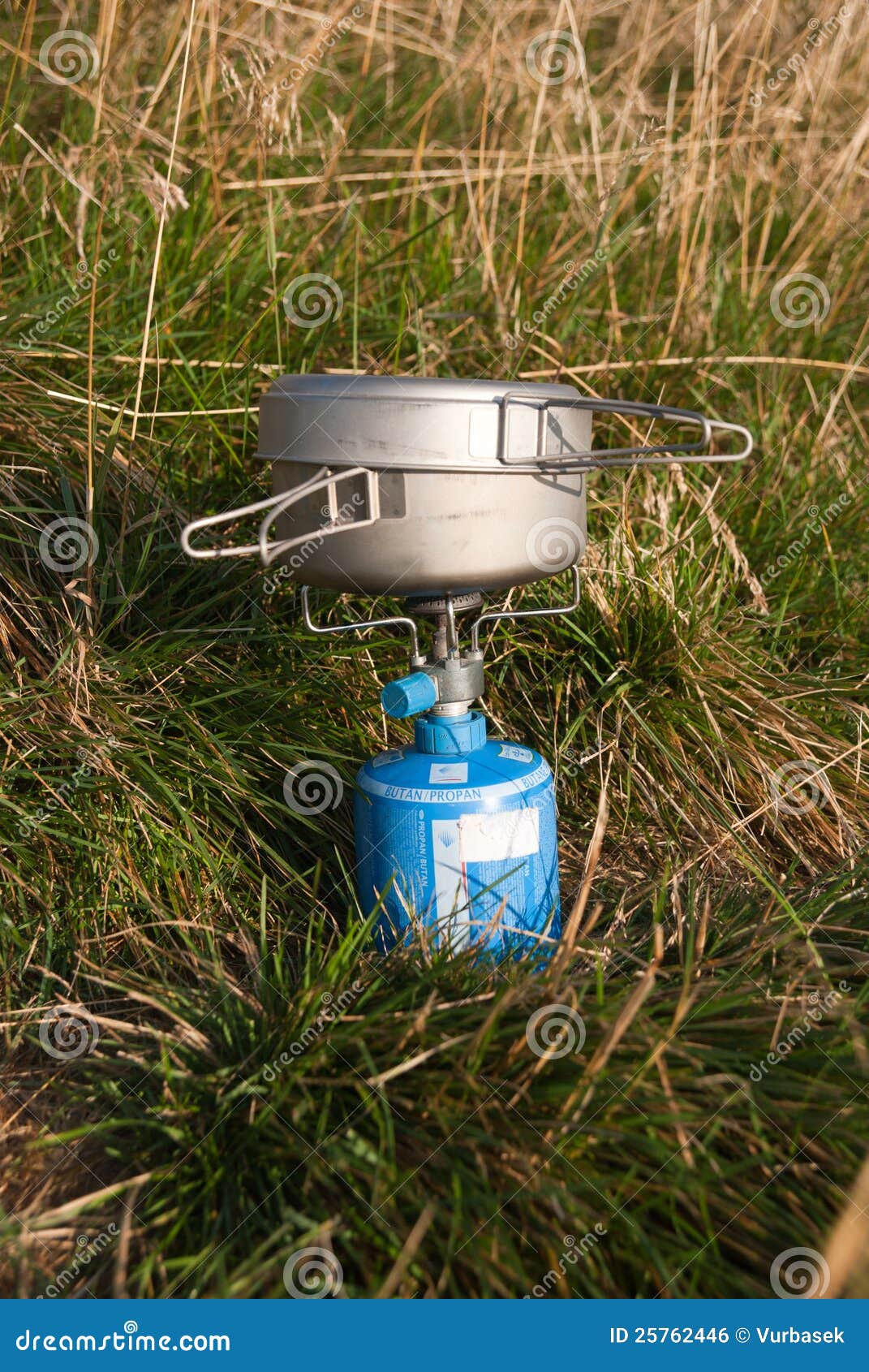 Outdoor Gas Cooker & Mess Tin Stock Photo - Image of canister, cooking ...