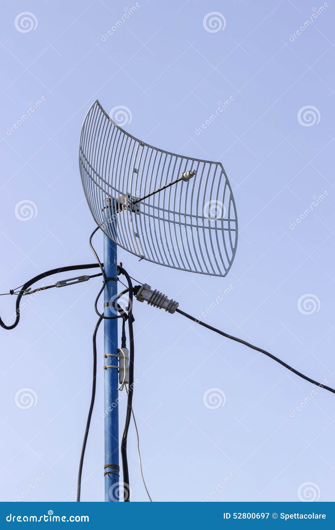 Outdoor Grid Wireless Parabolic Directional Antenna Stock Image - Image ...