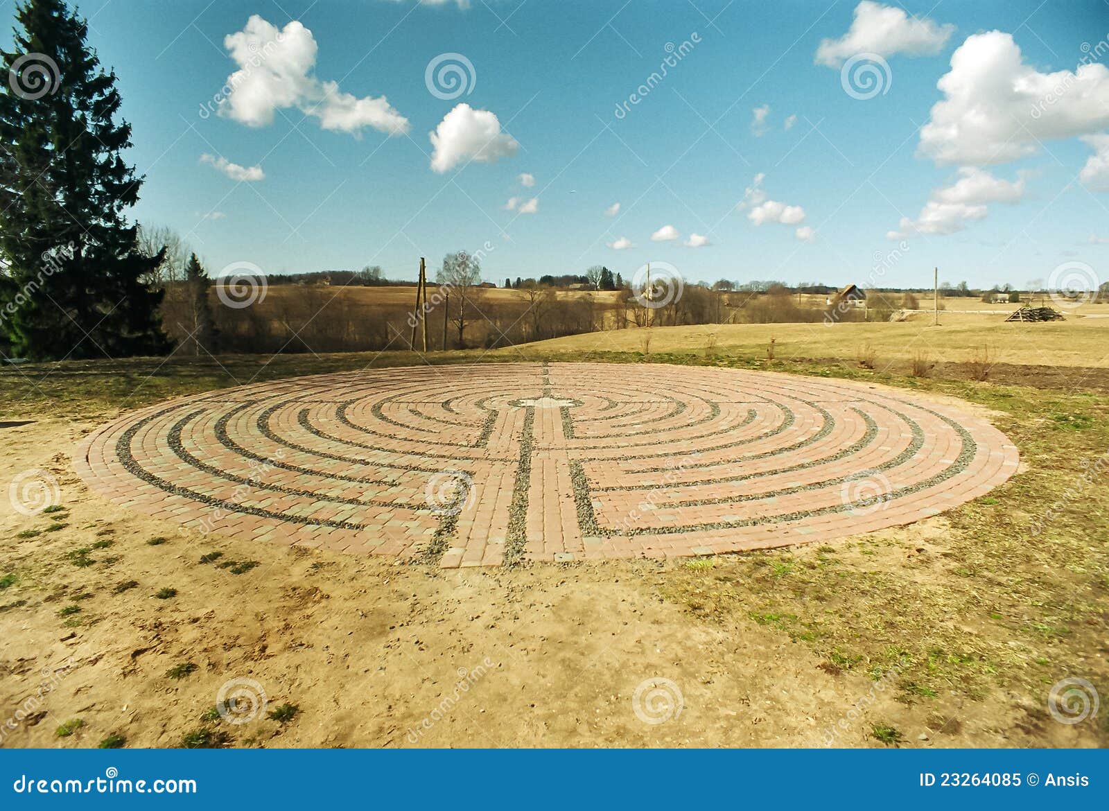 Outdoor Labyrinth Royalty Free Stock Photo - Image: 23264085