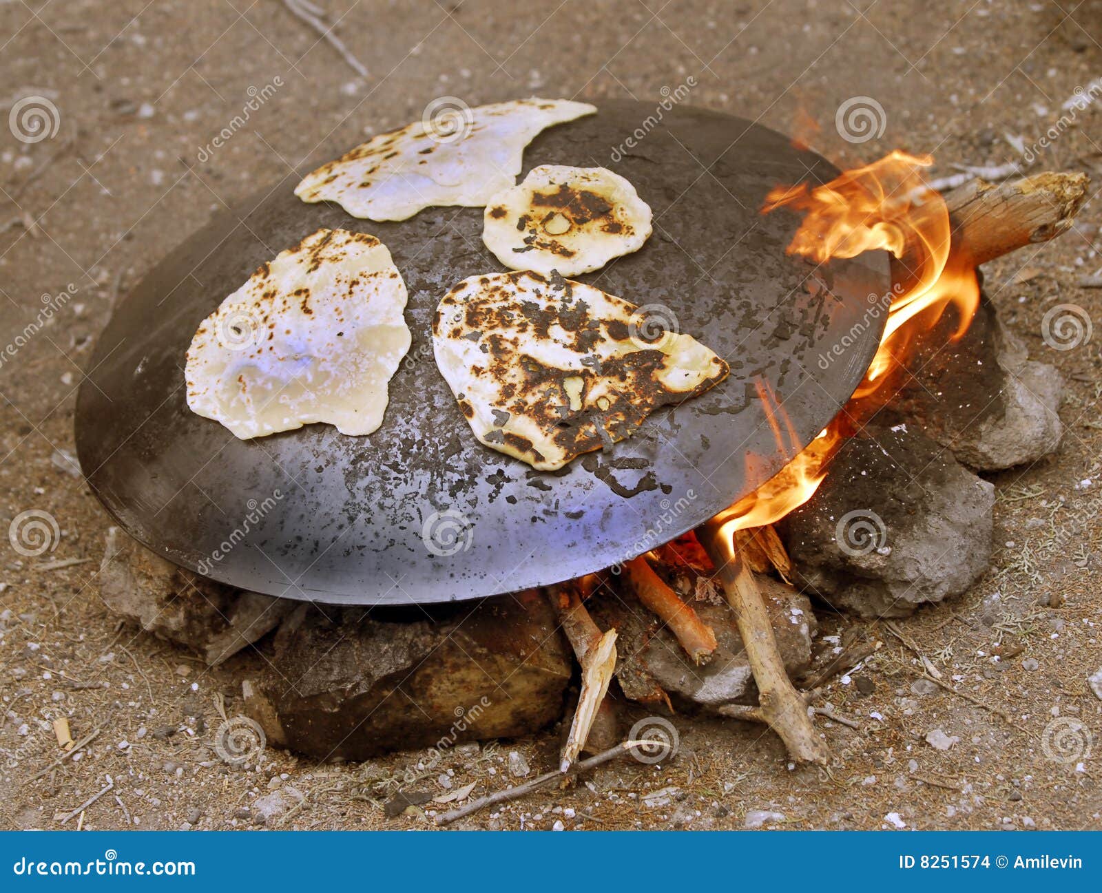 Outdoor Middle East Cooking Stock Photo - Image of flames, flat: 8251574