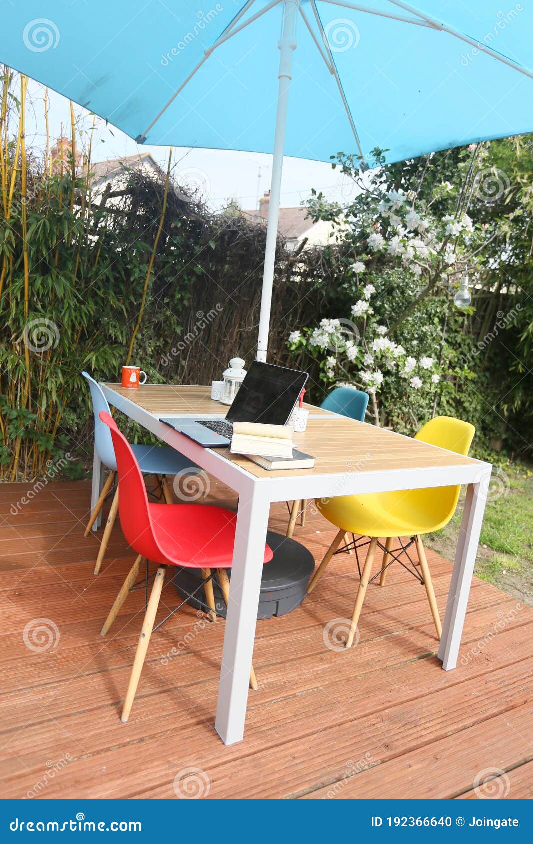 Outdoor Office in the Garden Stock Photo - Image of lockdown, summer ...
