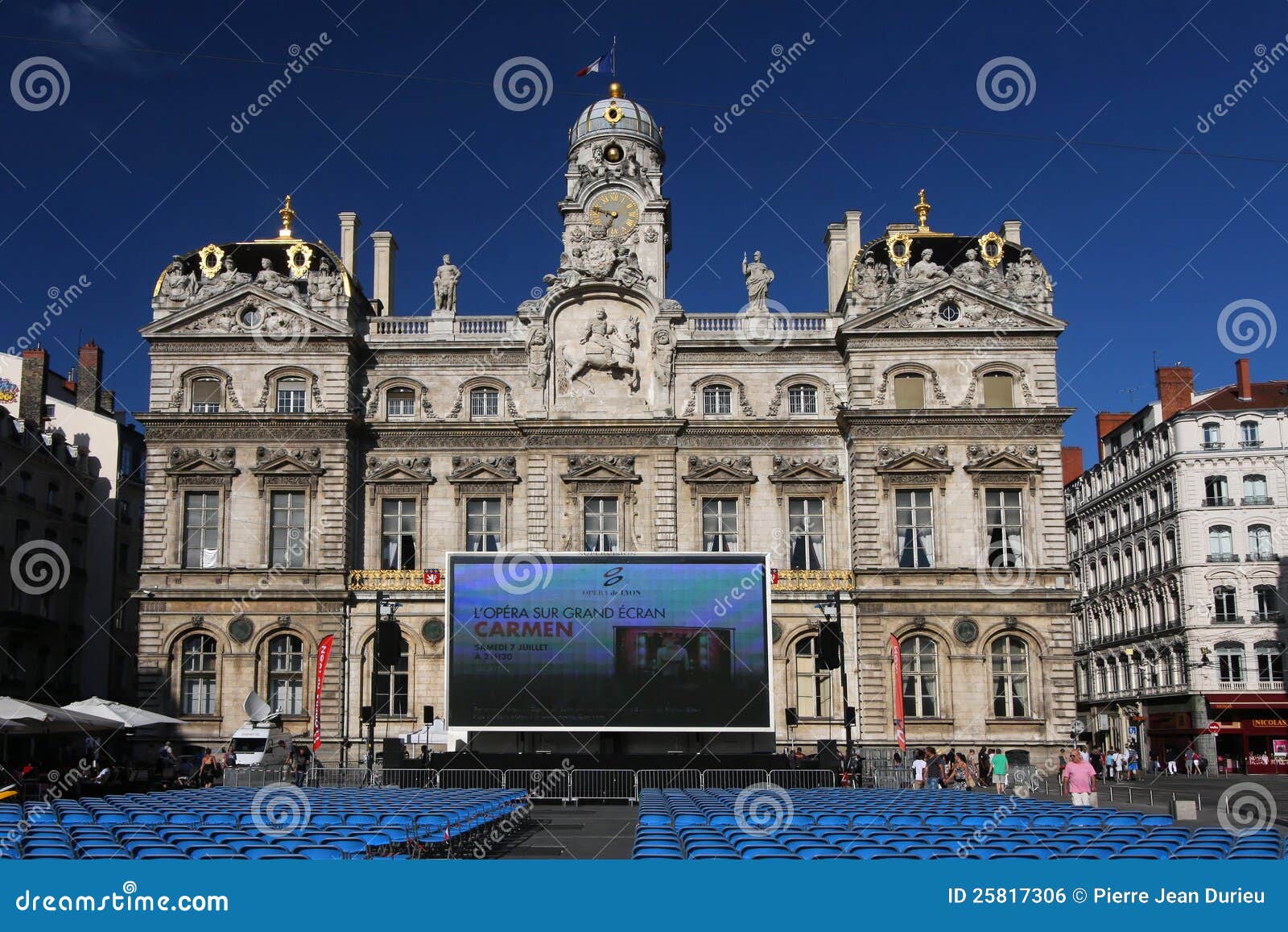Outdoor Opera show in Lyon editorial photo. Image of theater - 25817306