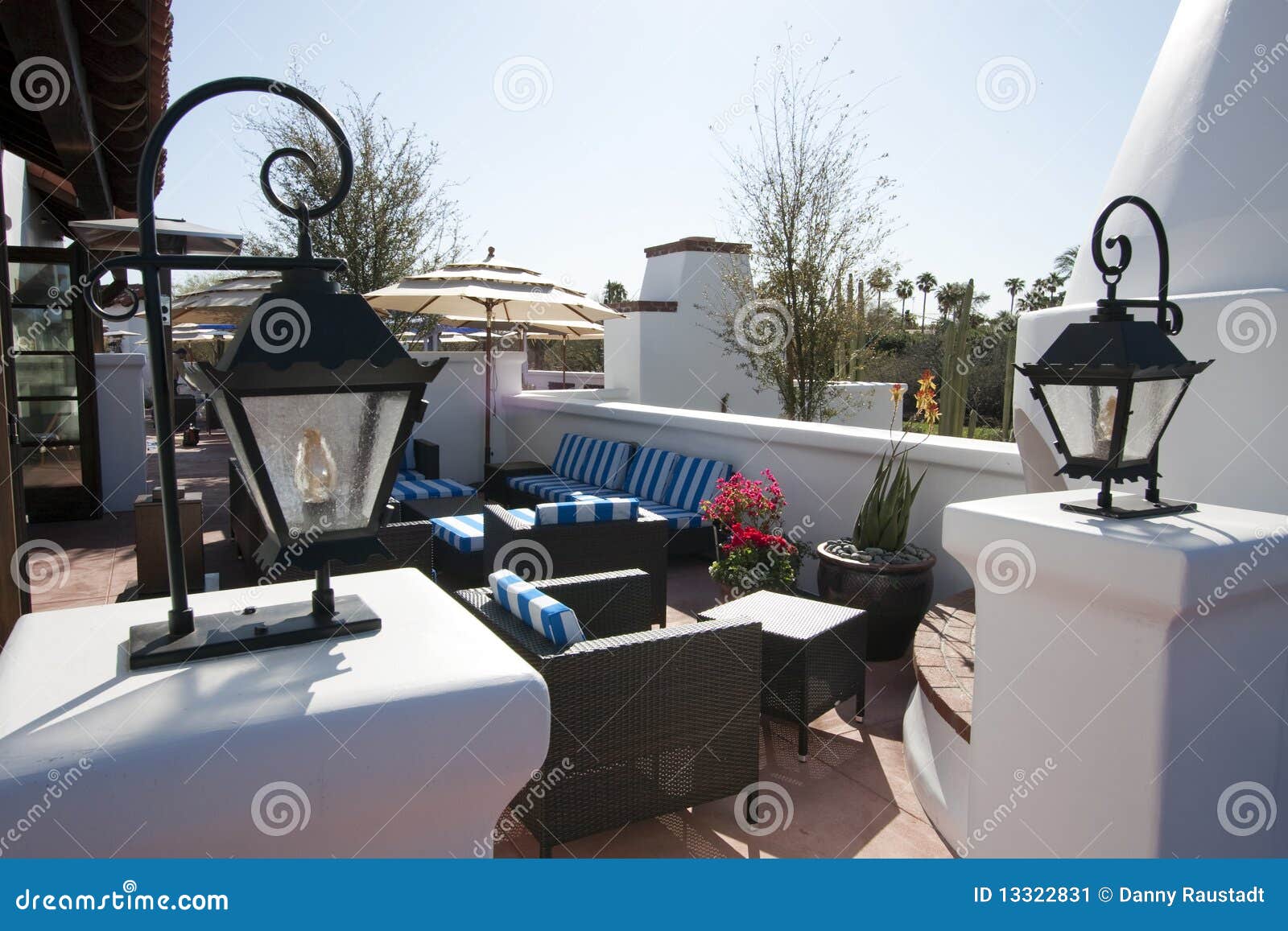 Outdoor Patio Restaurant Lounge Stock Image - Image of exterior, chairs ...