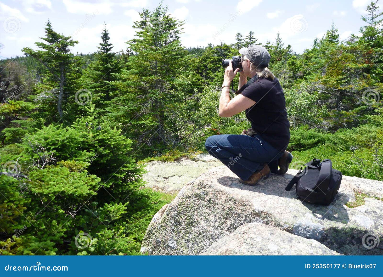 Outdoor Photographer stock image. Image of view, landscape - 25350177