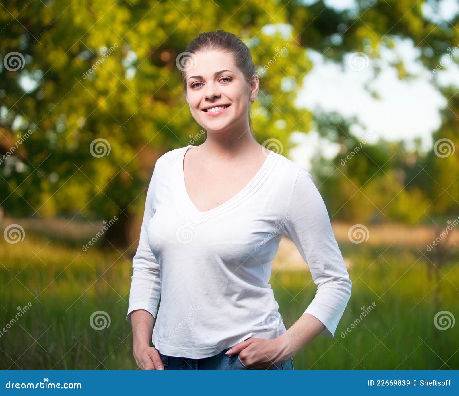 Outdoor portrait stock image. Image of beauty, portrait - 22669839