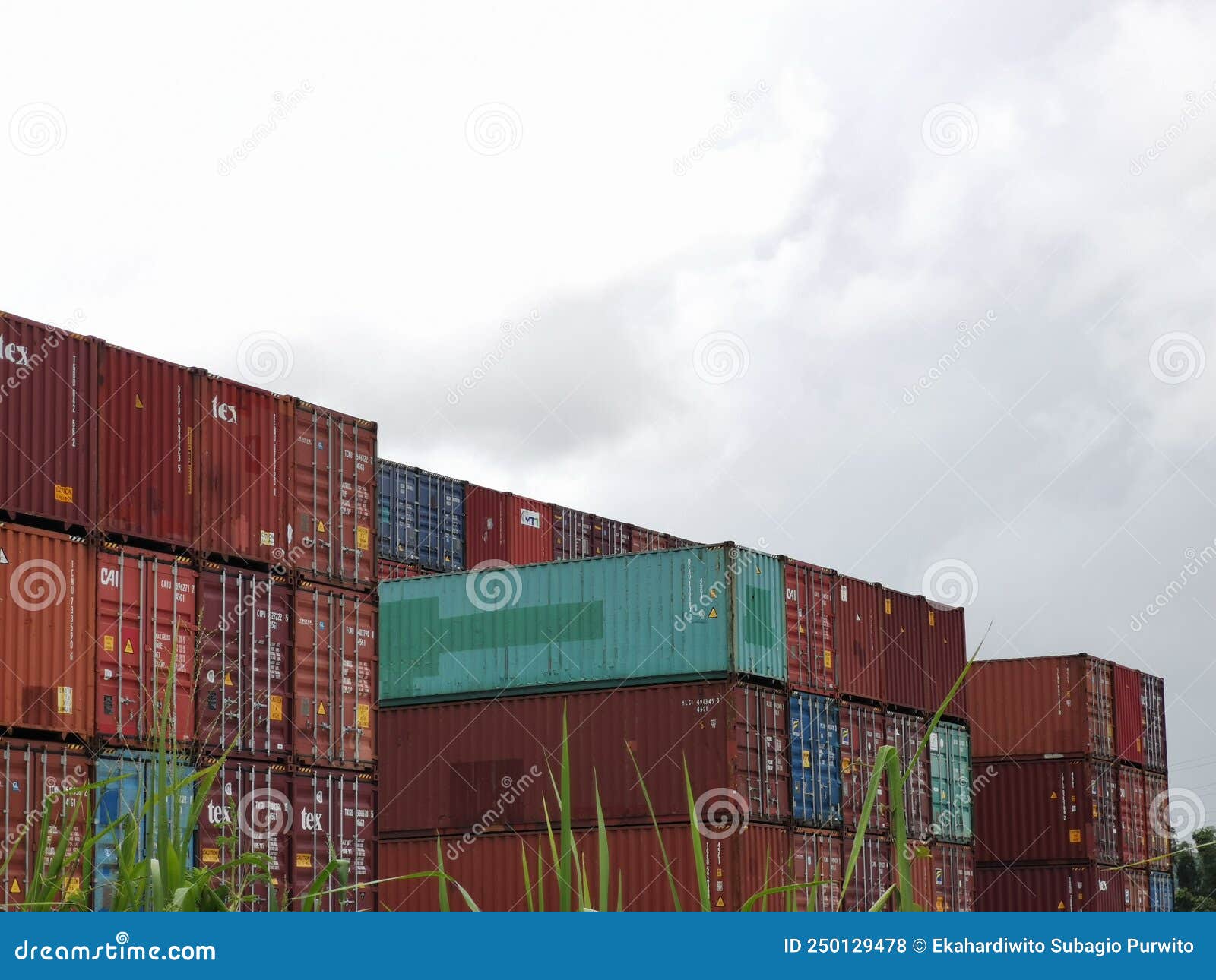 Outdoor Scenery during Day Time at Shipping Container Warehouse ...