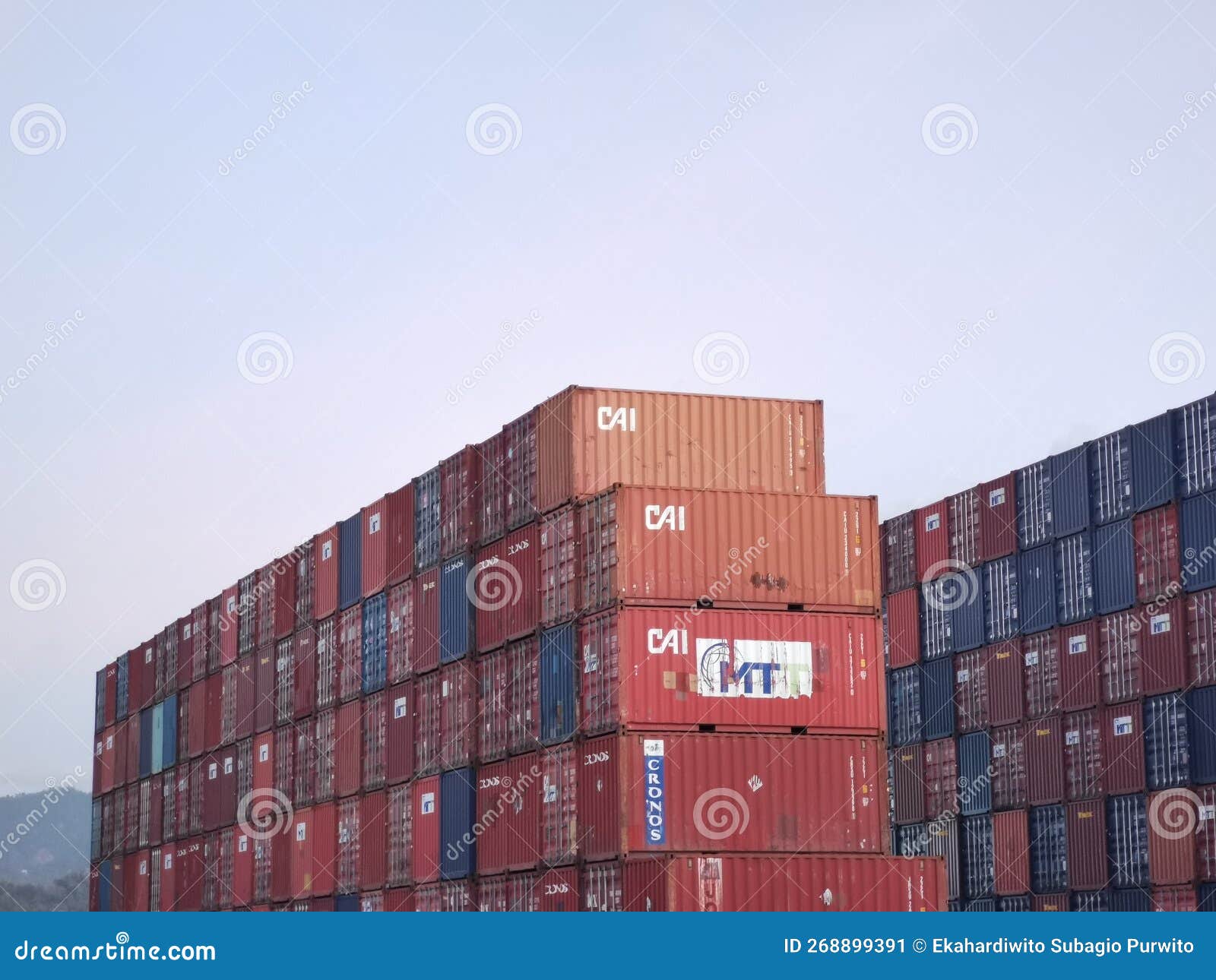 Outdoor Scenery during Day Time at Shipping Container Warehouse ...