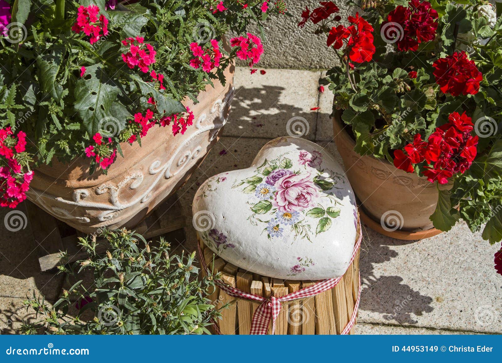 Outdoor still life stock image. Image of decoration, summer - 44953149