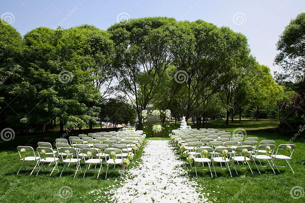 Outdoor wedding Scene stock image. Image of feast, chairs - 29685307
