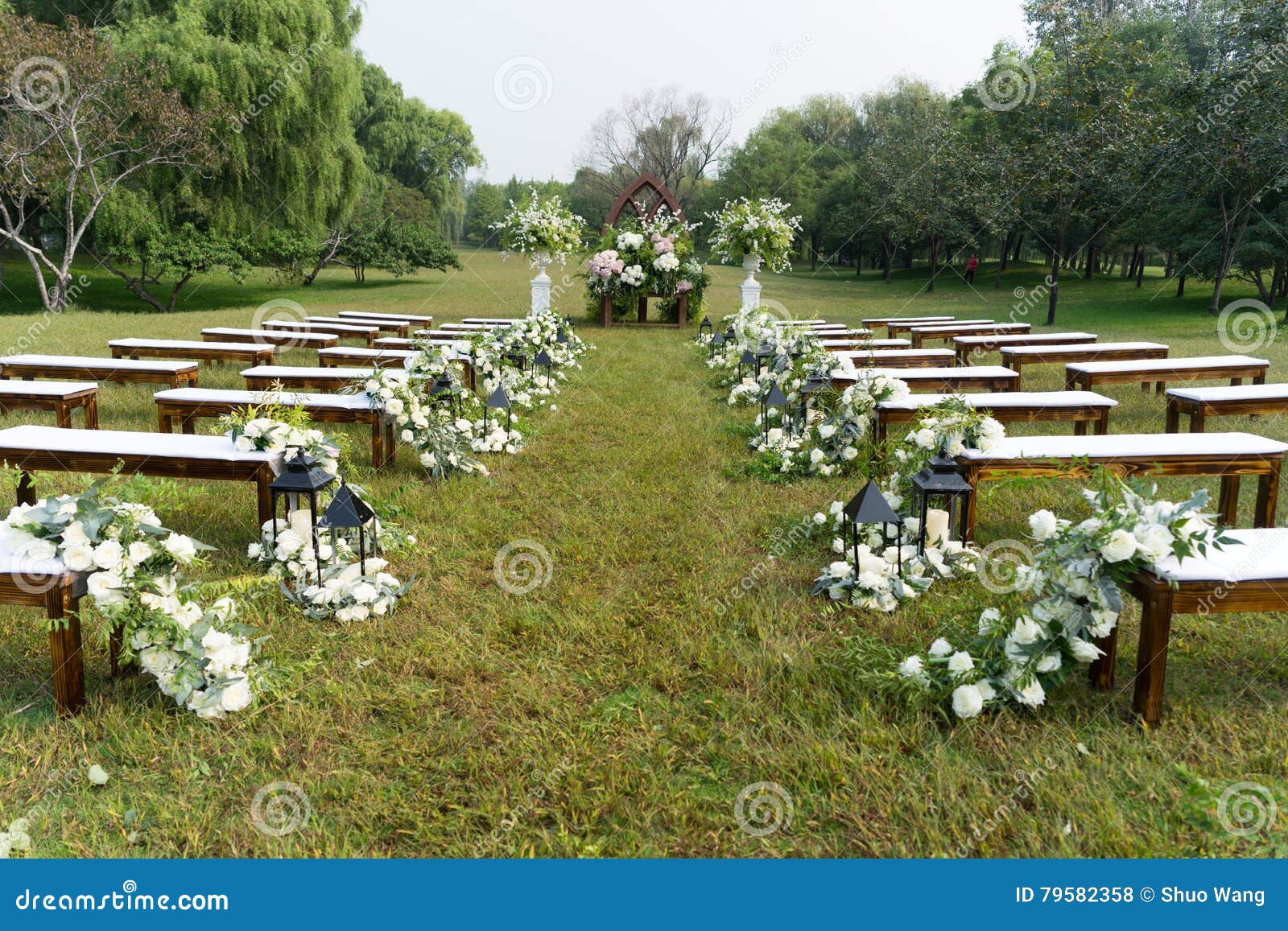 Outdoor wedding Scene stock photo. Image of feast, grass - 79582358