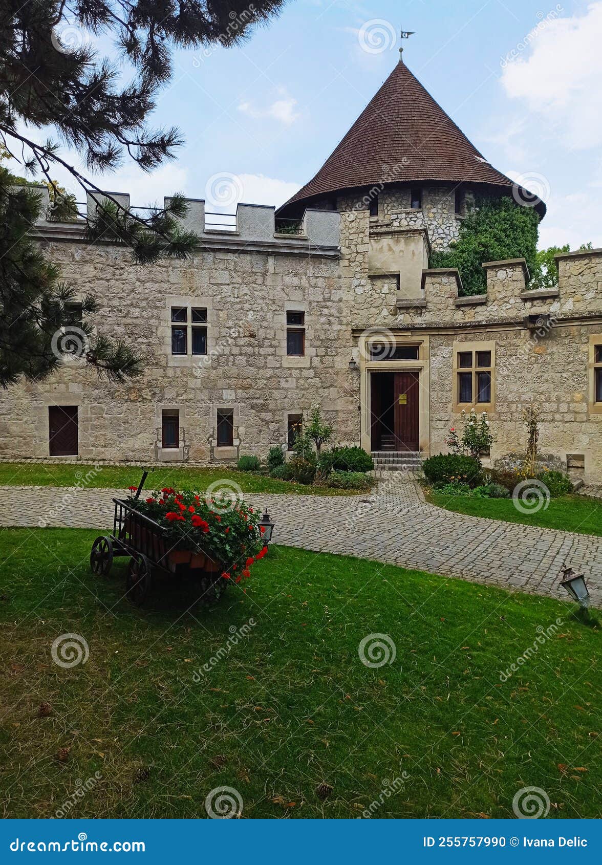 Outer Courtyard of Smolenice Castle, Slovakia Stock Photo - Image of ...